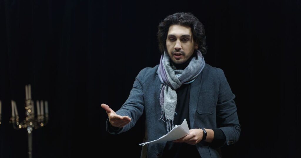 How to Write a Tour Guide Script Perfectly in 2024 (Craft Engaging ...